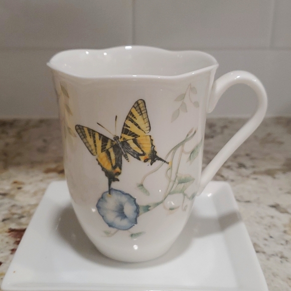 Lenox | Kitchen | Lenox Butterfly Garden Swallowtail Mug | Poshmark